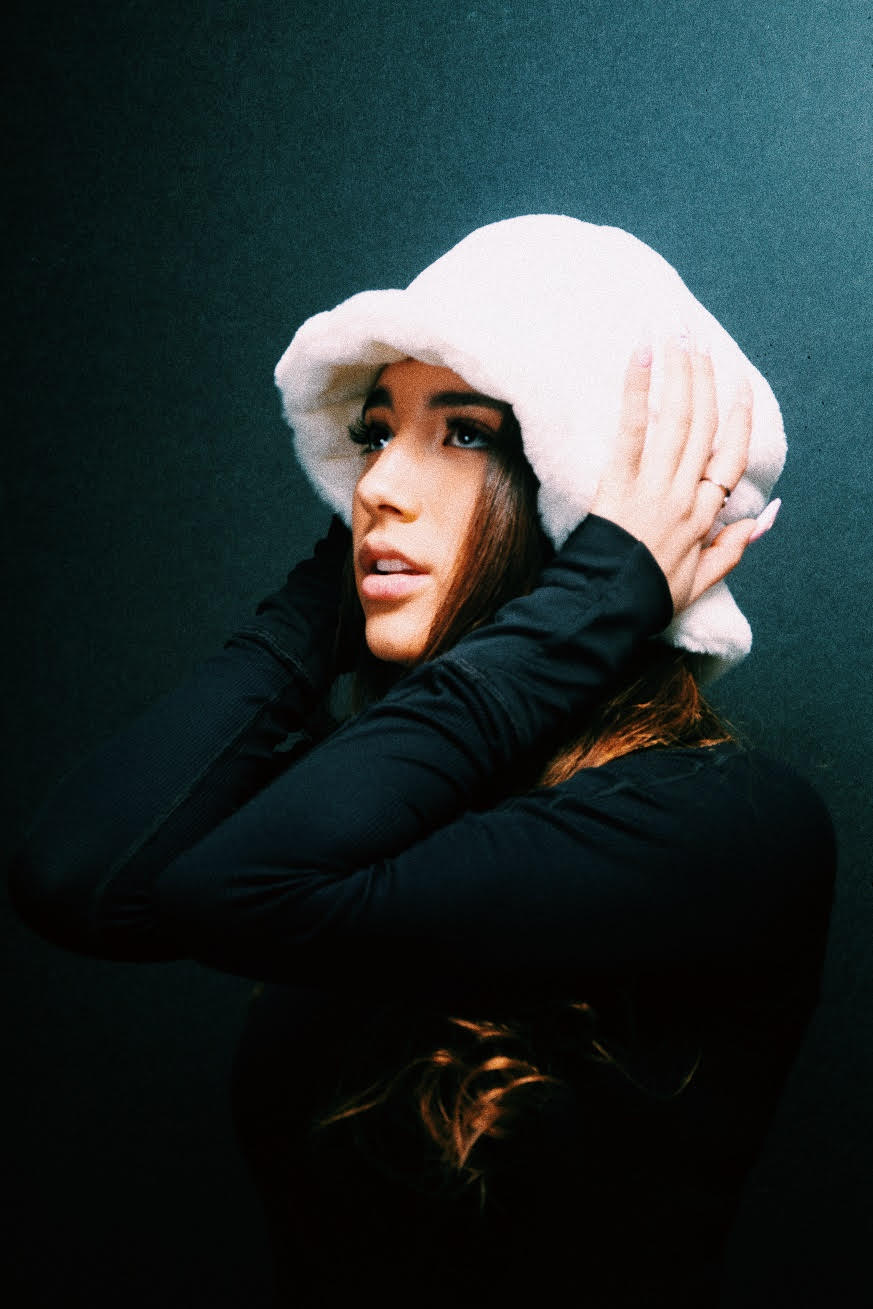 Alaina Castillo – ocean waves - Discover New Music & Unsigned Talent ...